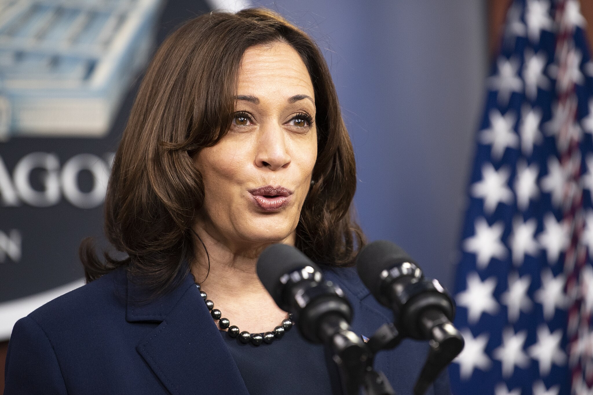 Hillary Says Kamala 'Crushed' Trump, You Agree? - Daily News Brew